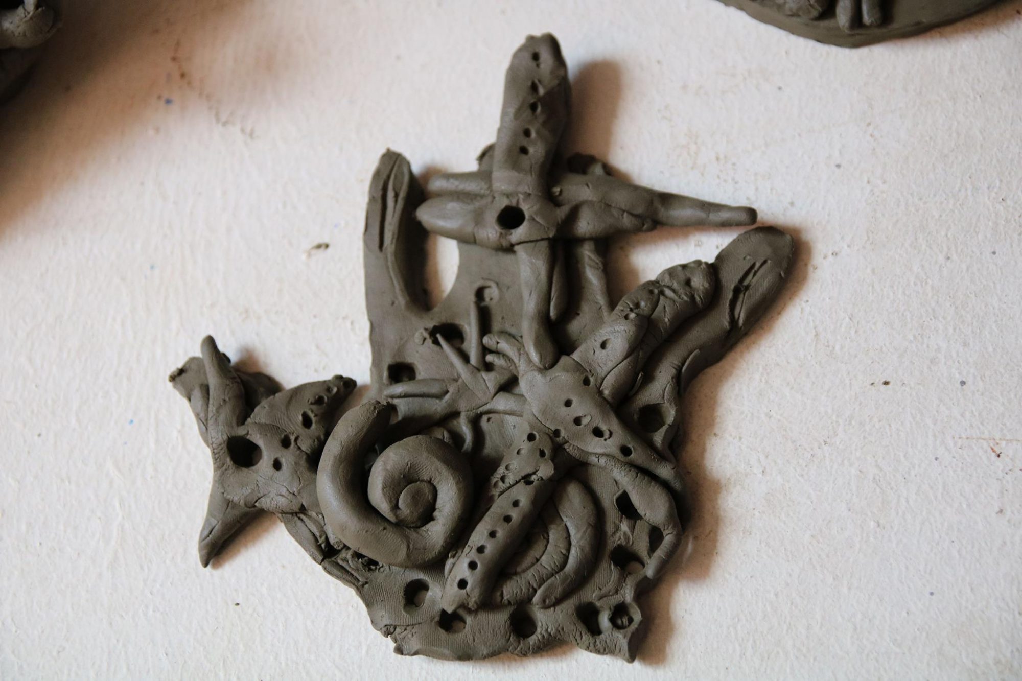 București: Ateliere de modelaj lut pentru familie la Muzeul Țăranului ...